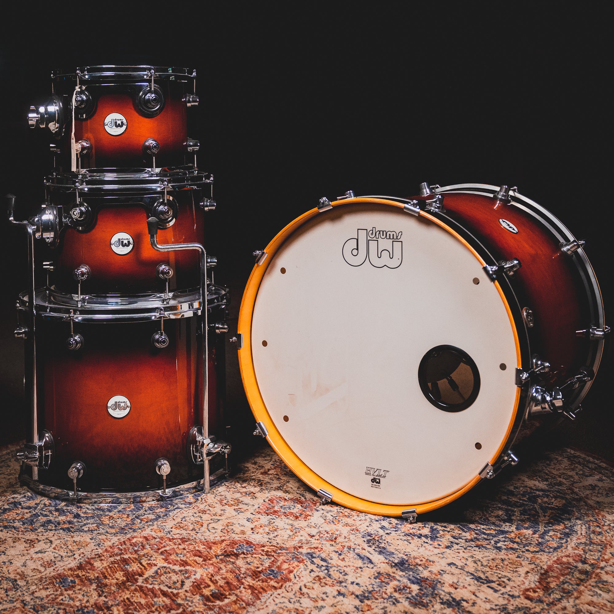 2015 DW Drums Design Series 4-Piece Shell Pack, Tobacco Burst w/ Bags