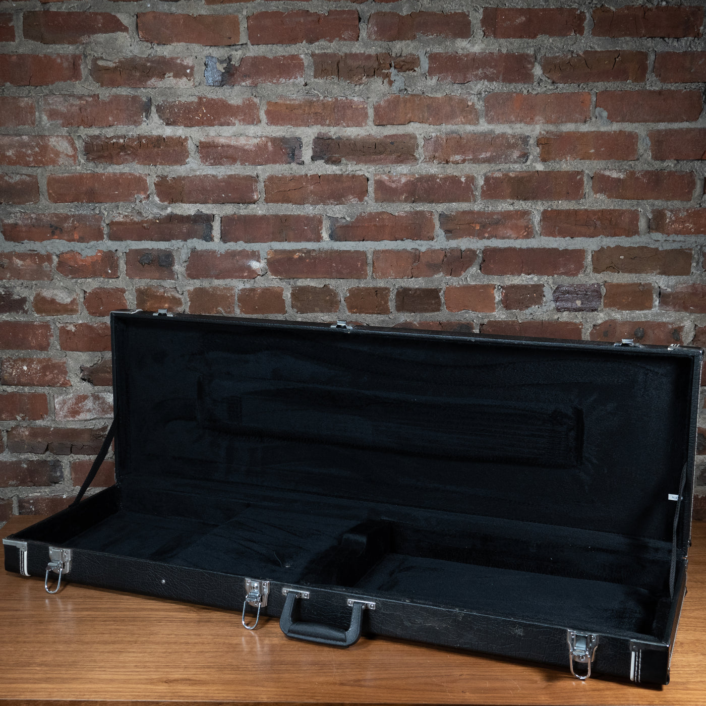 2005 Fender Cyclone II Electric Guitar, Daphne Blue, w/ HSC - Used