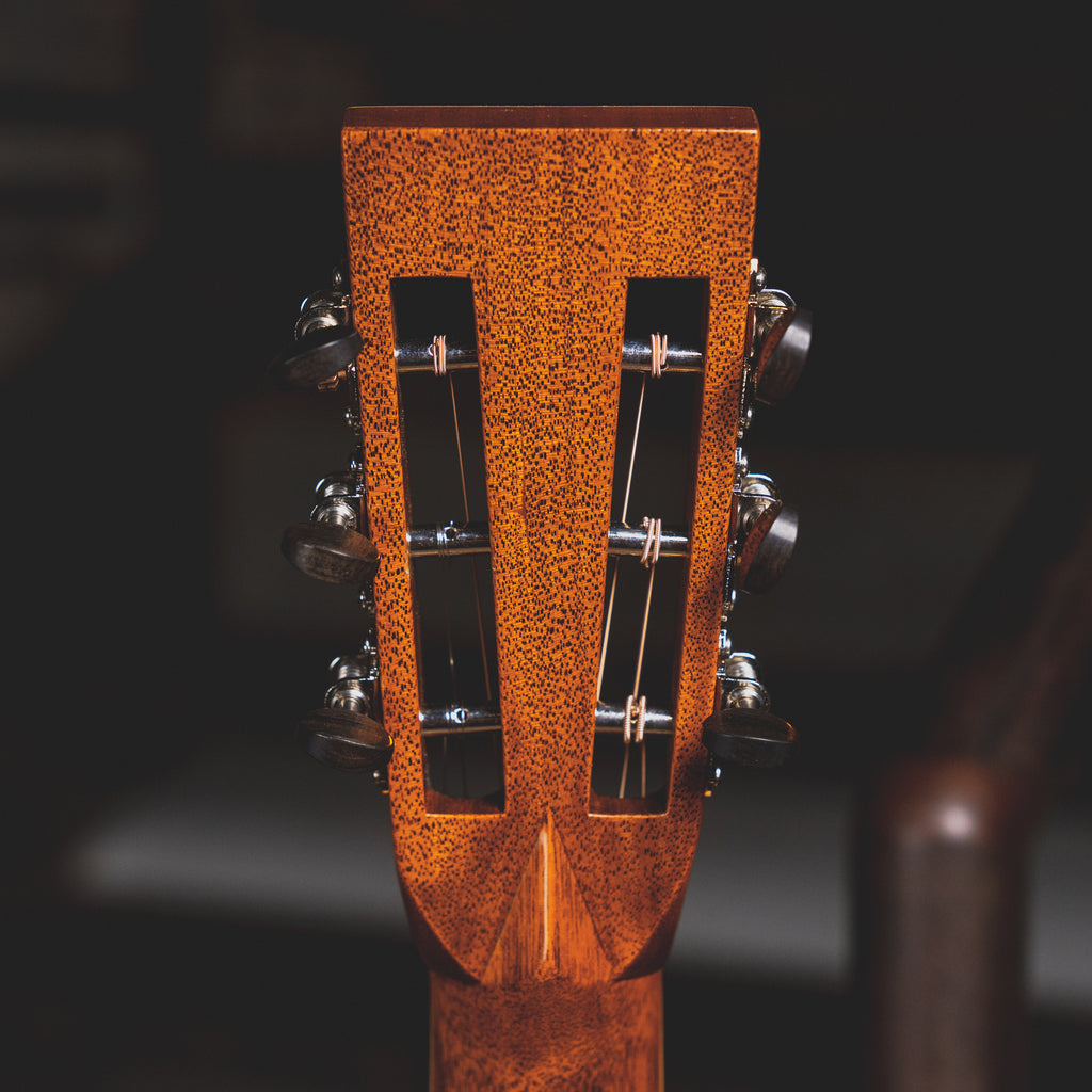 2021 Martin Custom Shop Size 2 Bearclaw Spruce/Quilted Maple Acoustic