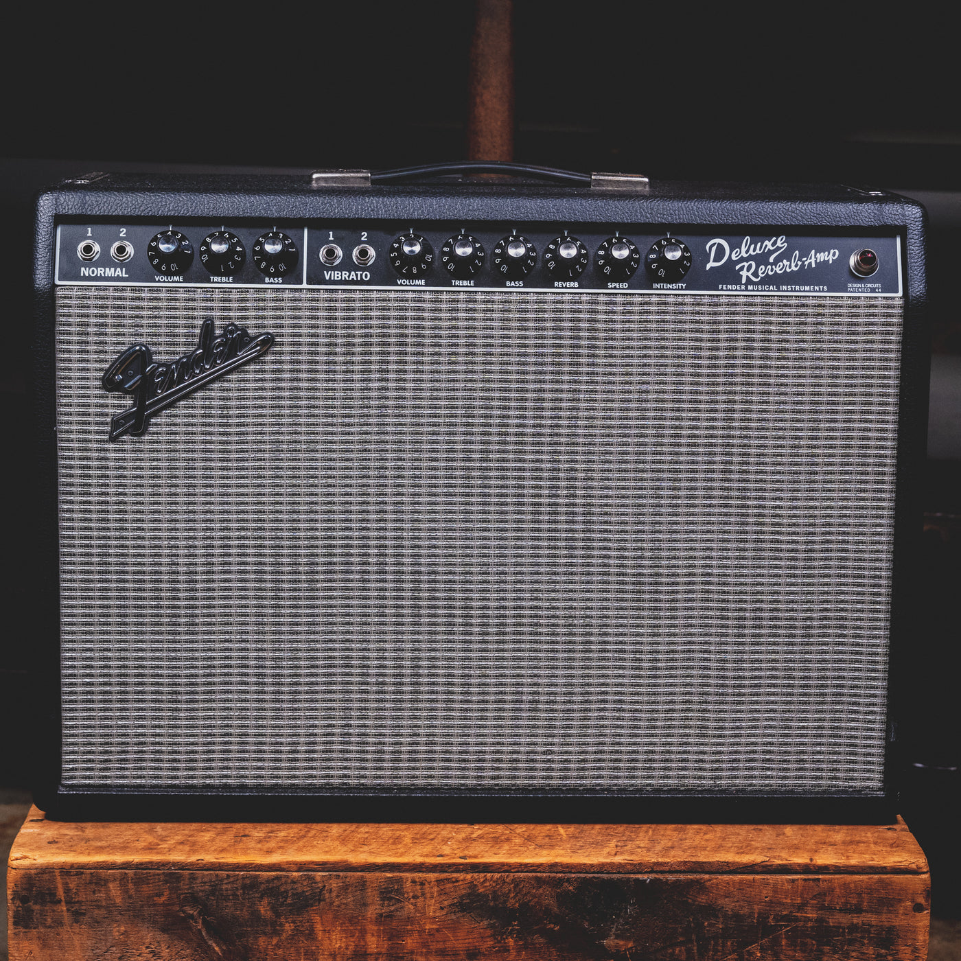 2017 Fender '65 Deluxe Reverb Reissue Guitar Combo Amp w/ Footswitch a