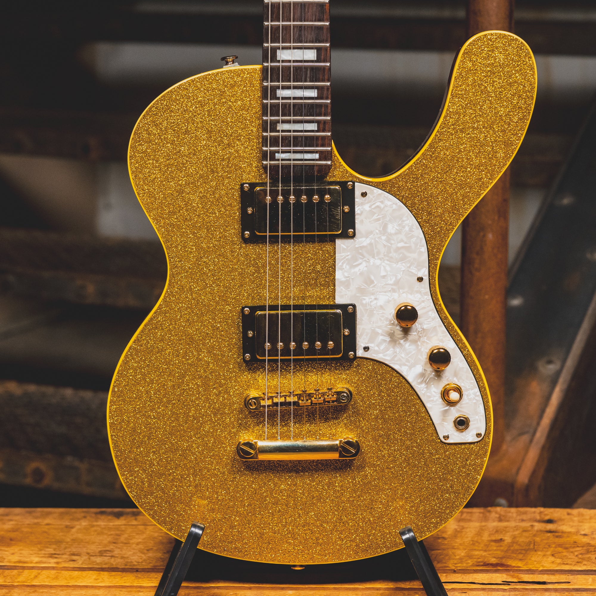 Musicvox Space Ranger Electric Guitar, Gold Sparkle w/Gig Bag - Used