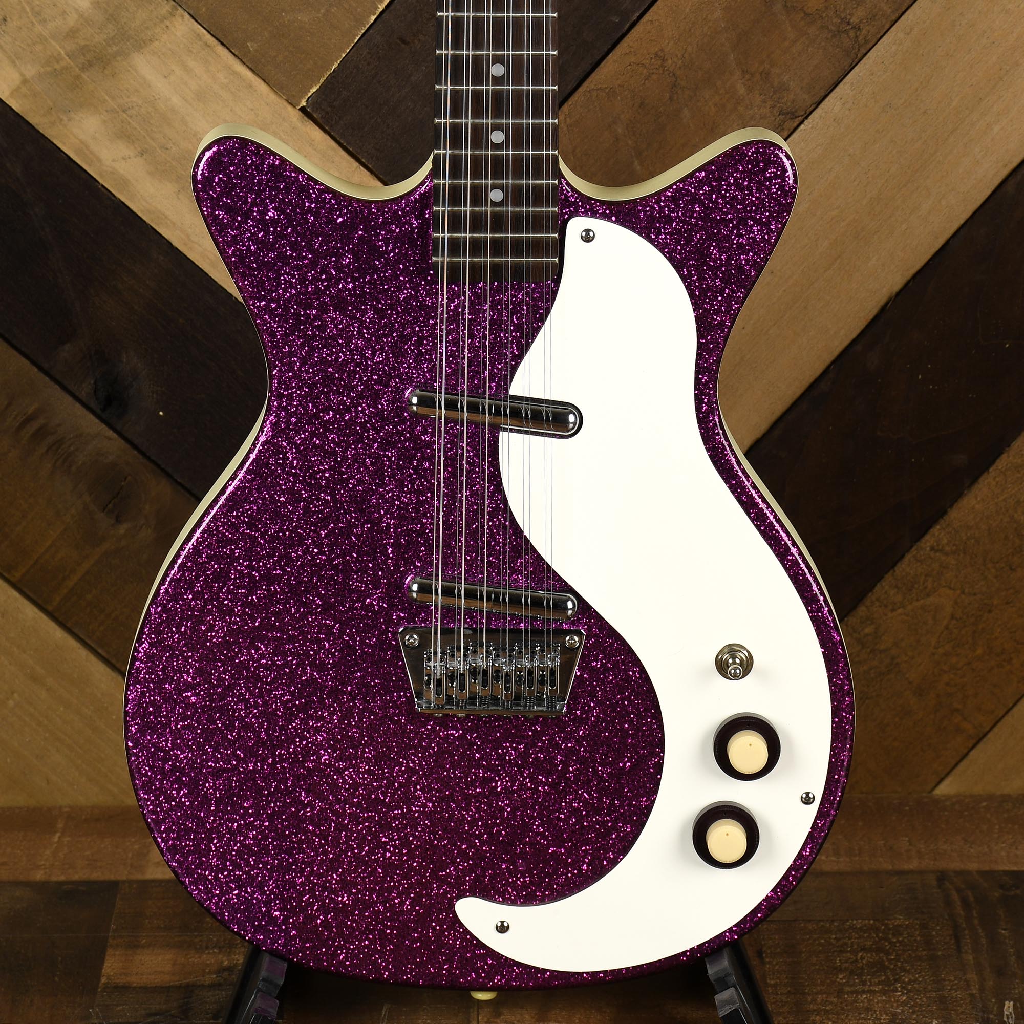 Danelectro DC-12 12 String Electric Purple Sparkle With Tweed GB - Use