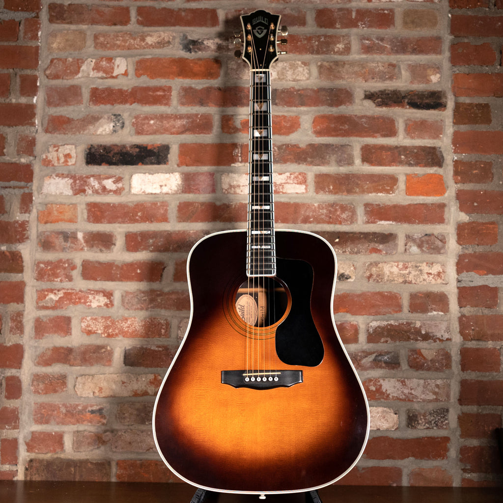 Guild Vintage 1985 D-55 Sunburst With OHSC - Used