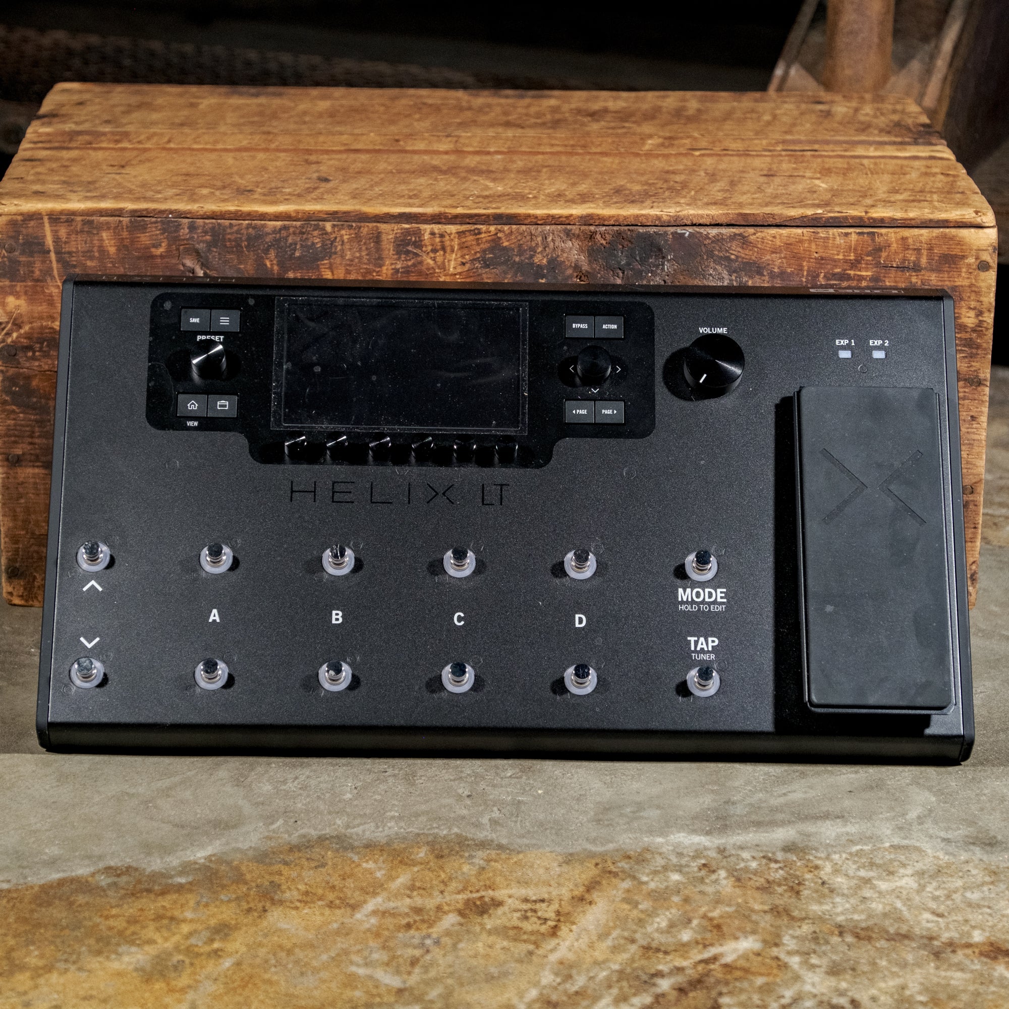 Line 6 Helix LT Guitar Processor - Used