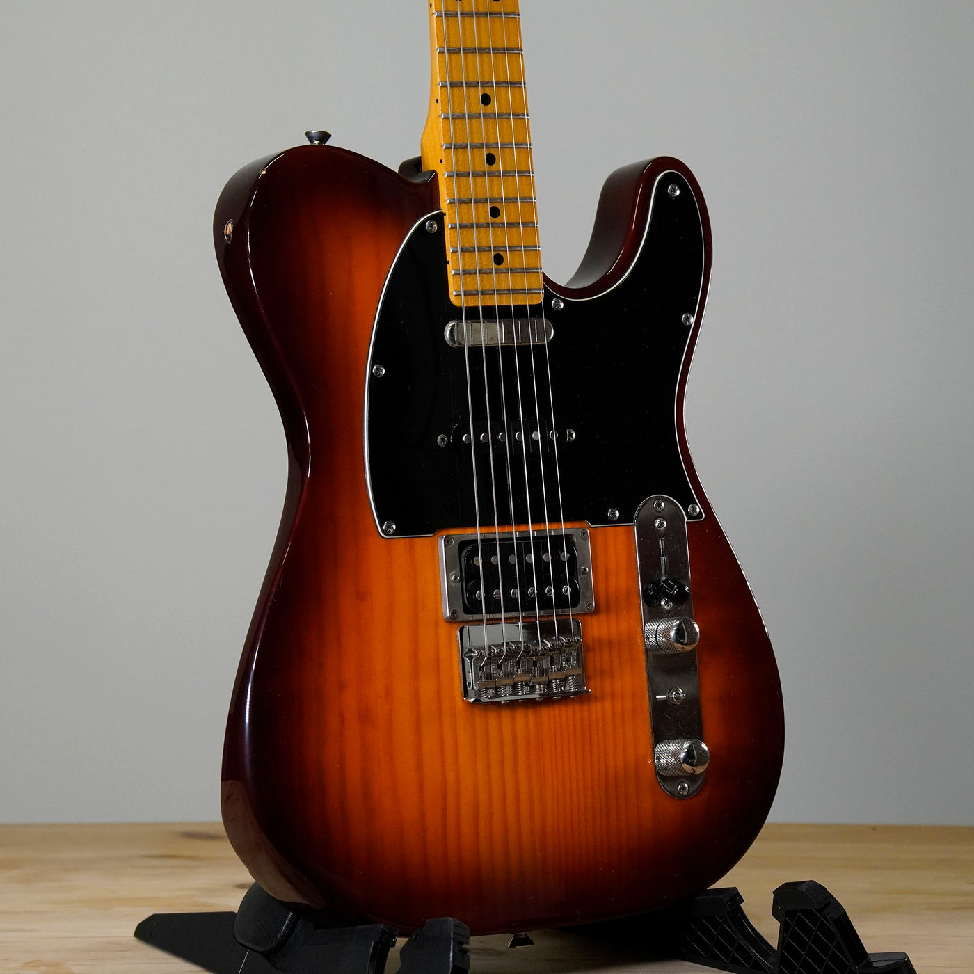 Fender 2016 Modern Player Telecaster Electric Guitar, Sunburst With Ca